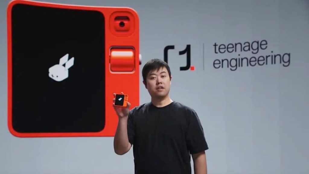 Rabbit R1, l'anti cellulare: gli basta solo che tu chieda per fare ...